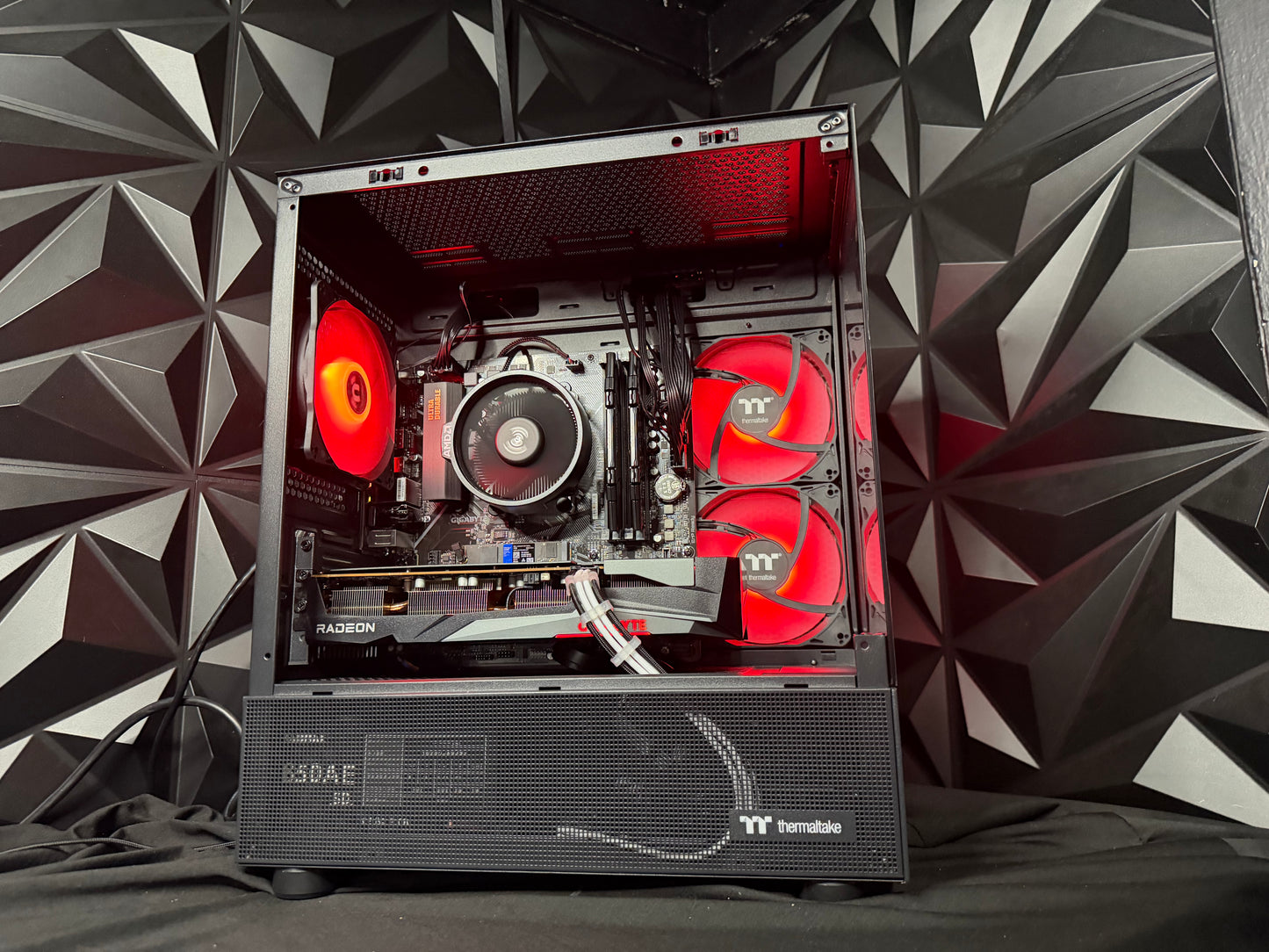 🐑🖤 BLACK SHEEP 🖤🐑 Ryzen 5 5500| RX 7600| 16 GB DDR4| 1.25 TB NVMe| 650 ...