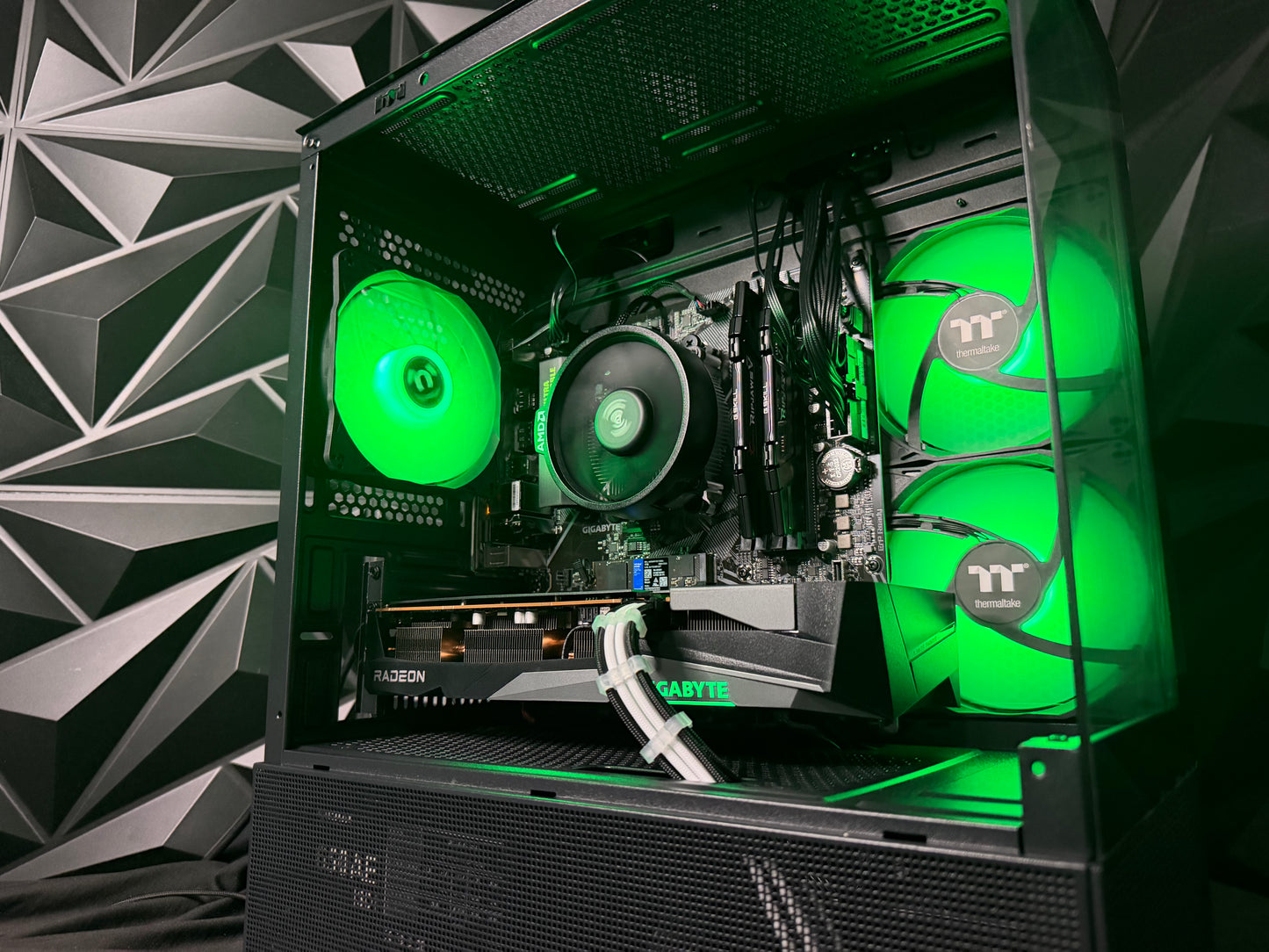 🐑🖤 BLACK SHEEP 🖤🐑 Ryzen 5 5500| RX 7600| 16 GB DDR4| 1.25 TB NVMe| 650 ...